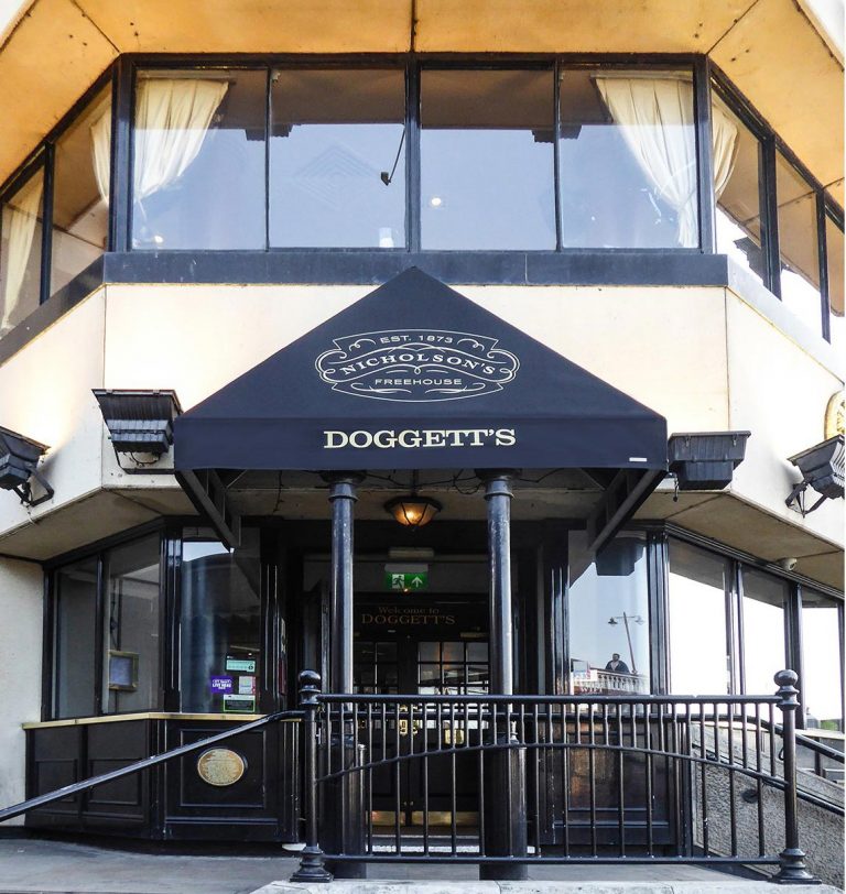 Doggett's Coat and Badge in London - Deans Blinds