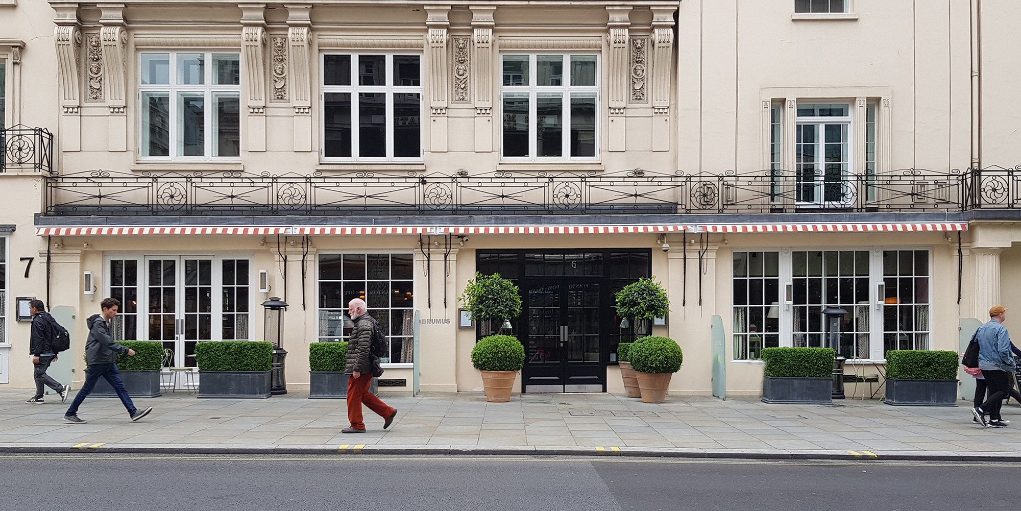 Haymarket Hotel – Brumus Restaurant - Deans Blinds