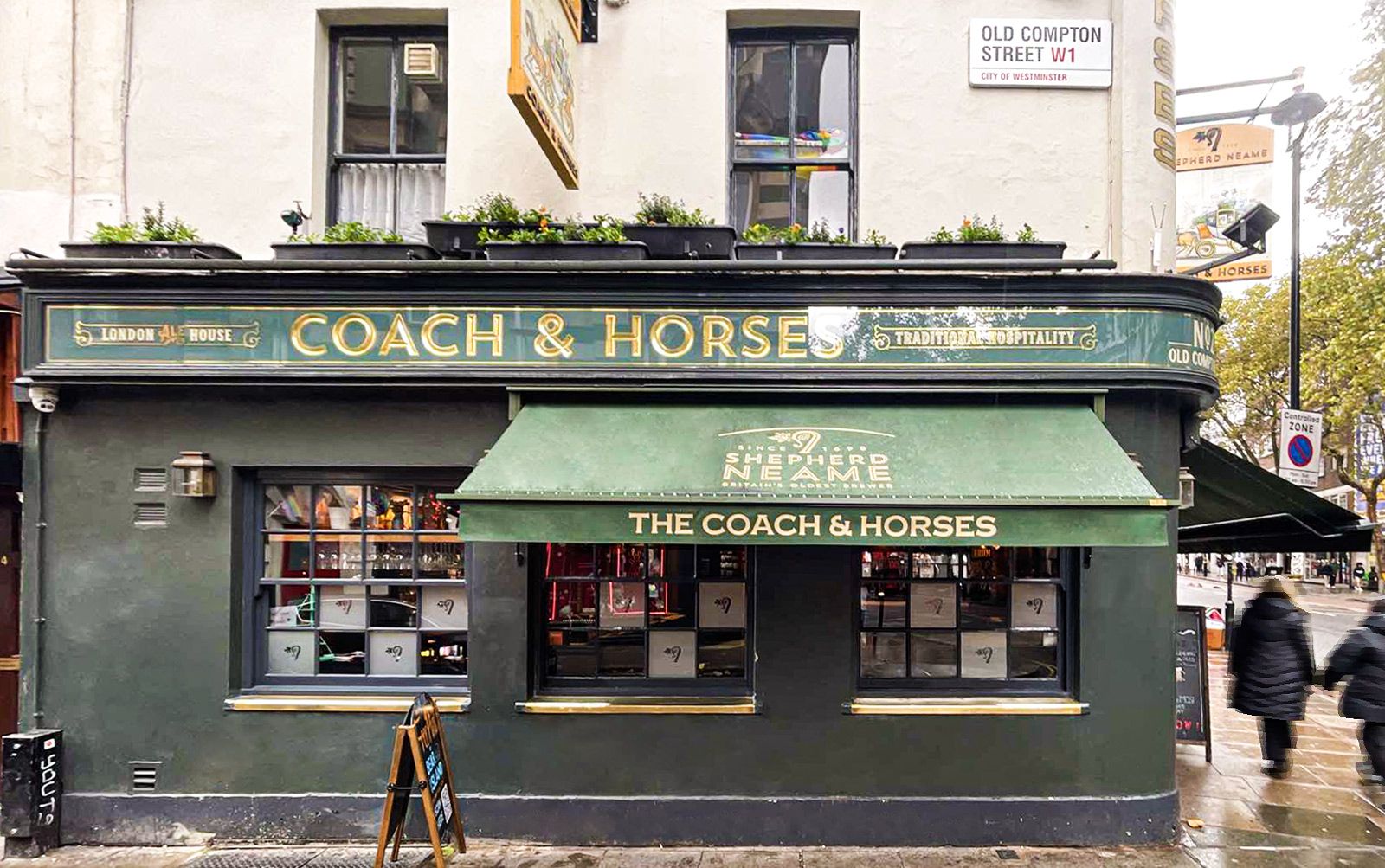 Customisable Deans Traditional Shop Blind for Pub & Bar Awnings